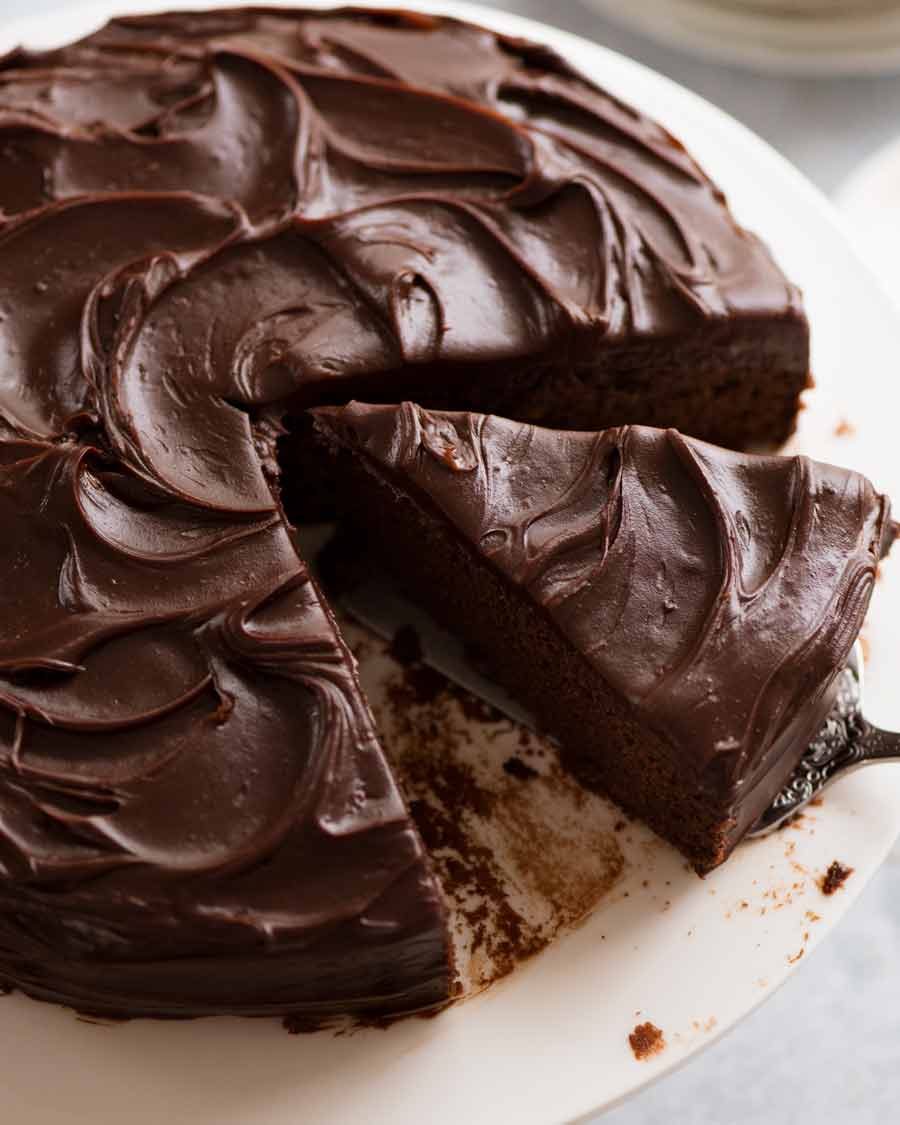 Easy Chocolate Fudge Cake - RecipeTin Eats