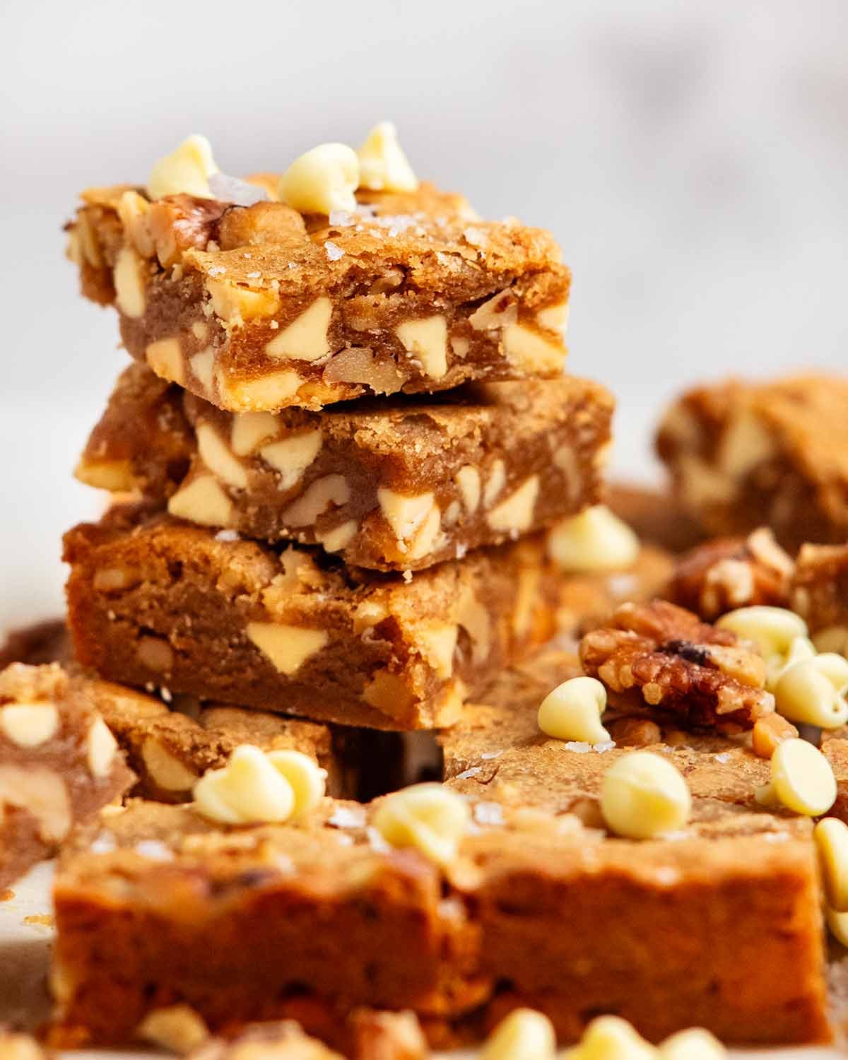 Smitten Kitchen's Blondies - RecipeTin Eats