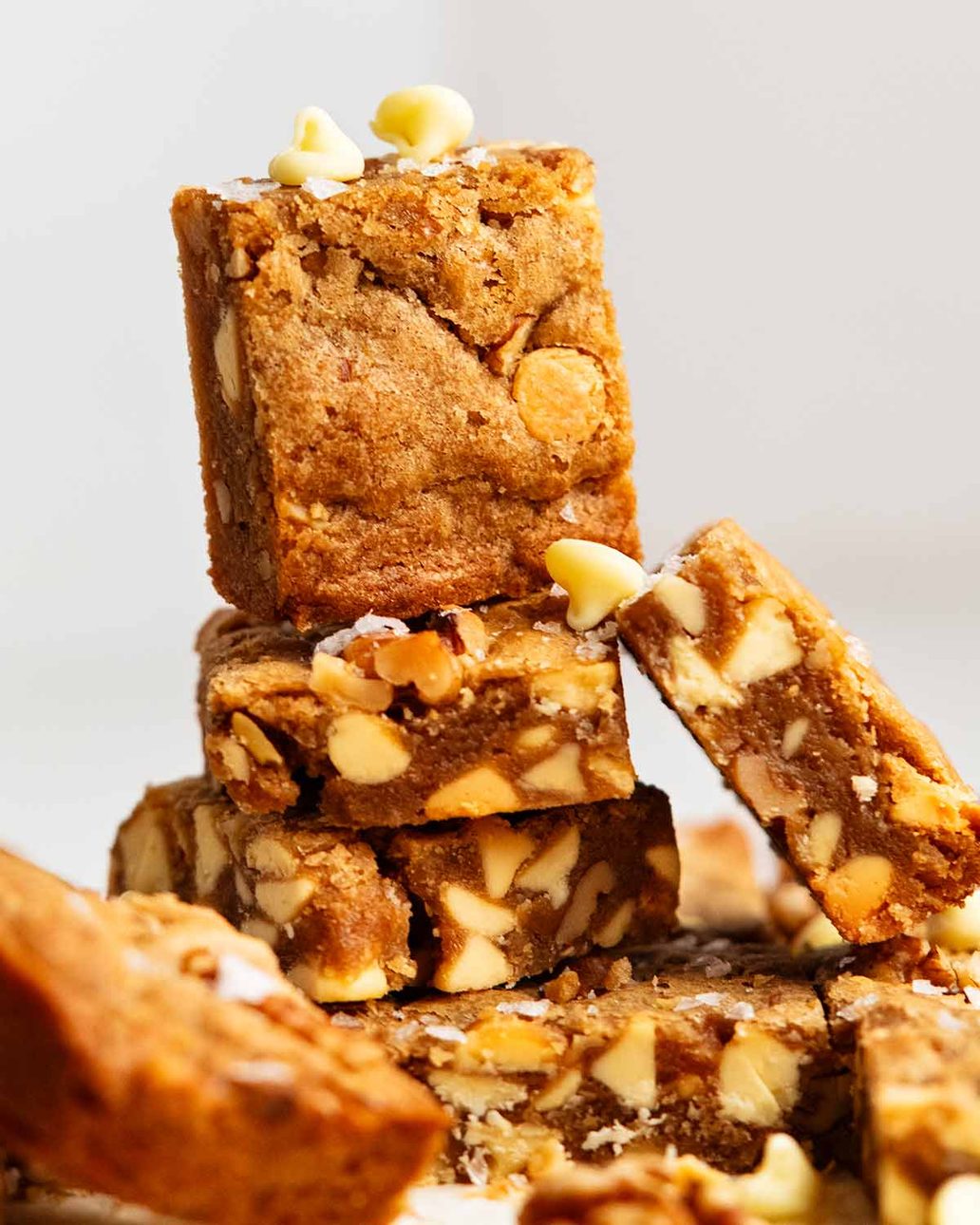 Smitten Kitchen's Blondies - RecipeTin Eats