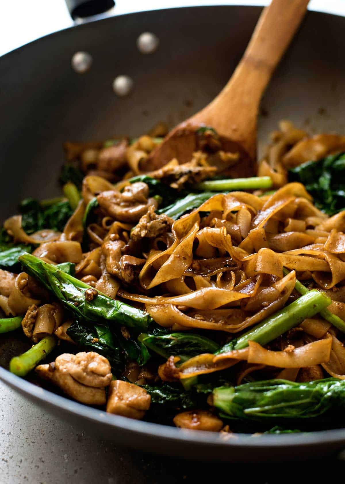 Pad See Ew (Thai Stir Fried Noodles) | RecipeTin Eats