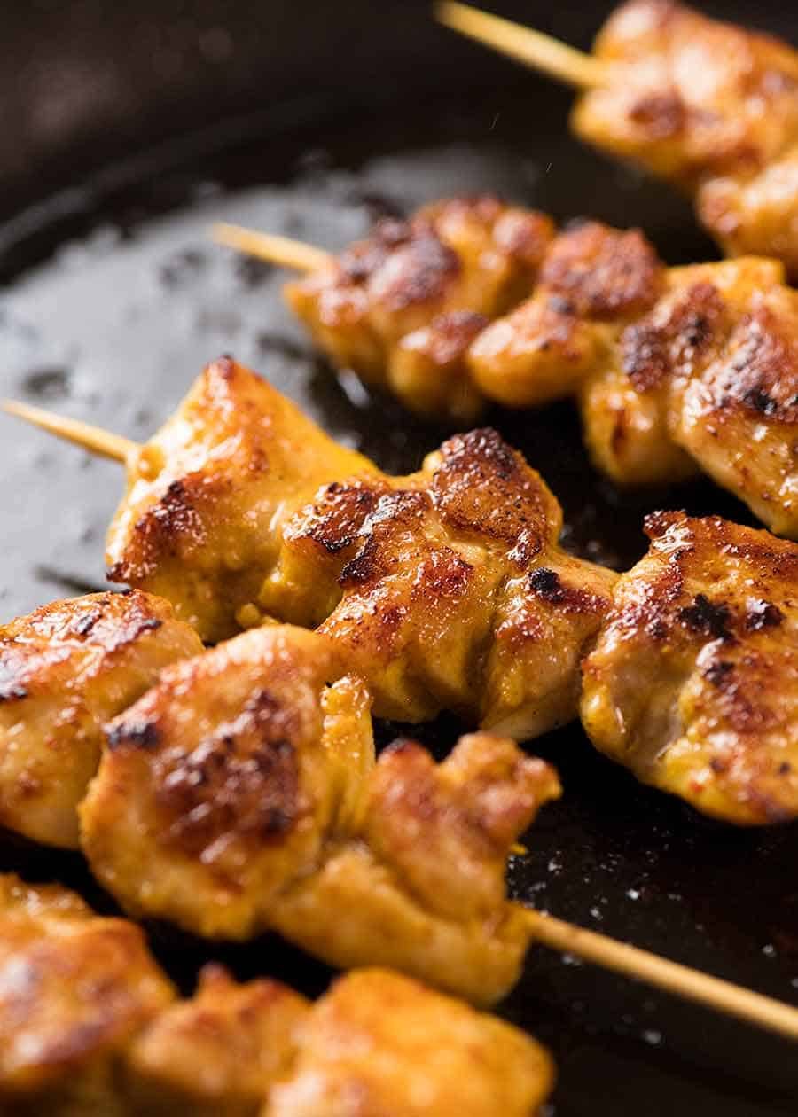 Satay de pollo tailandés con salsa de maní | Chad Wilken's