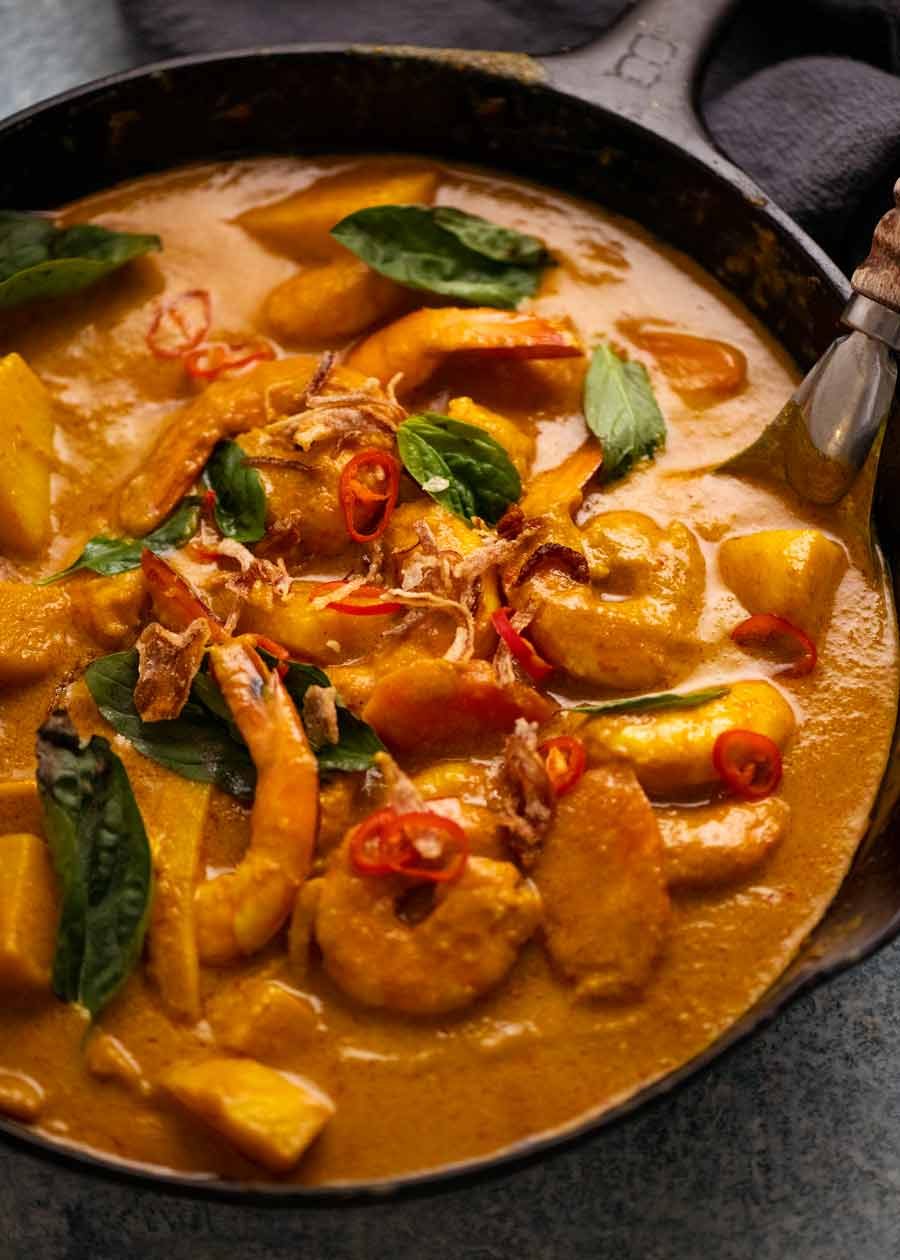 Thai Red Curry Paste | RecipeTin Eats