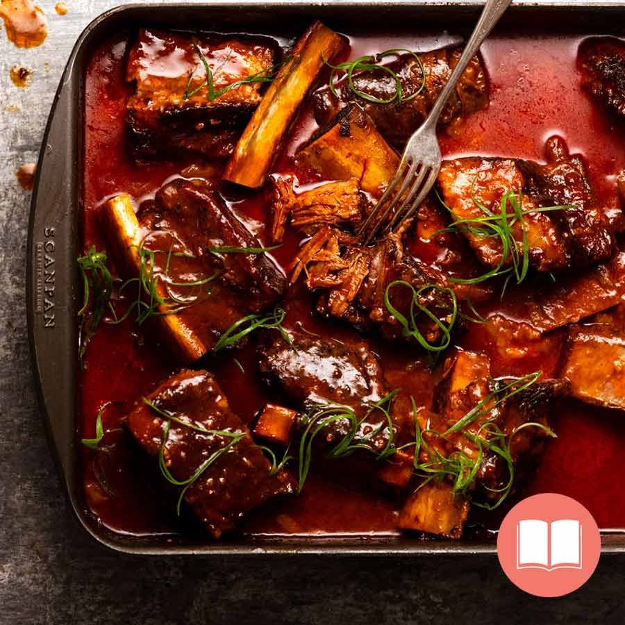 Party Pies (Aussie Mini Beef Pies / Meat Pies) | RecipeTin Eats
